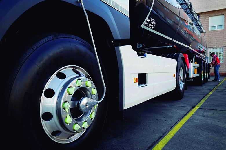 Más seguridad y ecoeficiencia en ruta con Vigía NM344 - Transporte ...